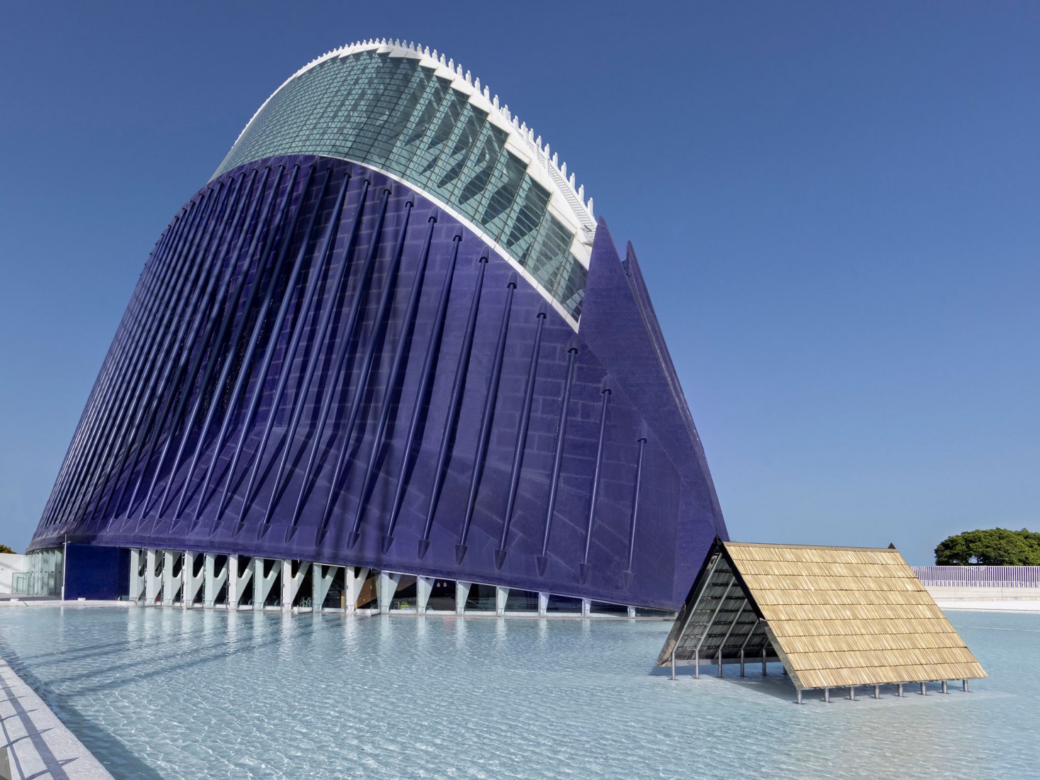 Inaugurado el CaixaForum Valencia, un equipamiento singular para la ...