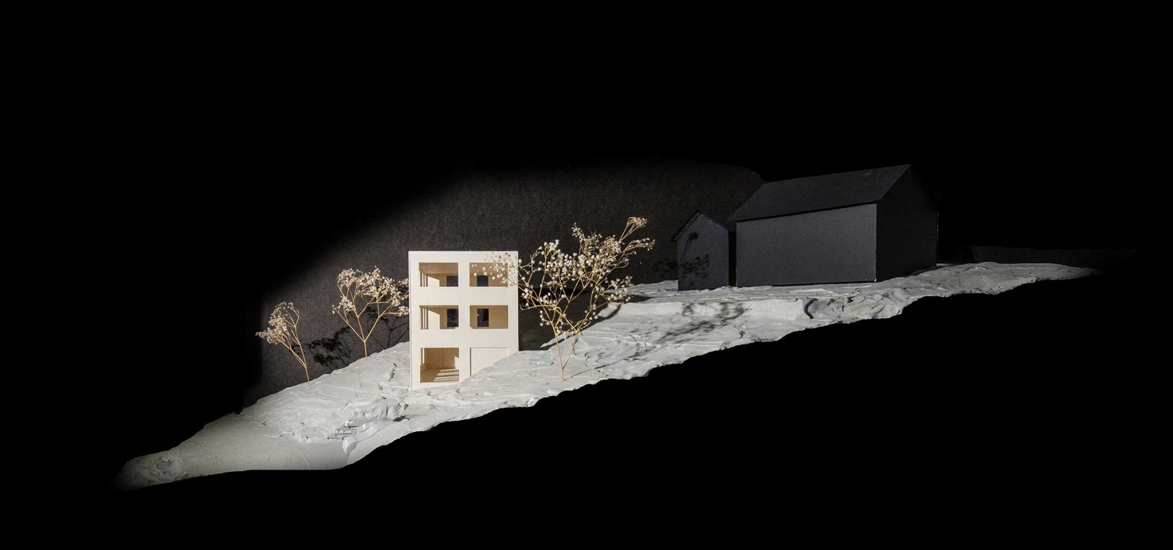A house that can be adapted to changing needs. Red concrete house by ...