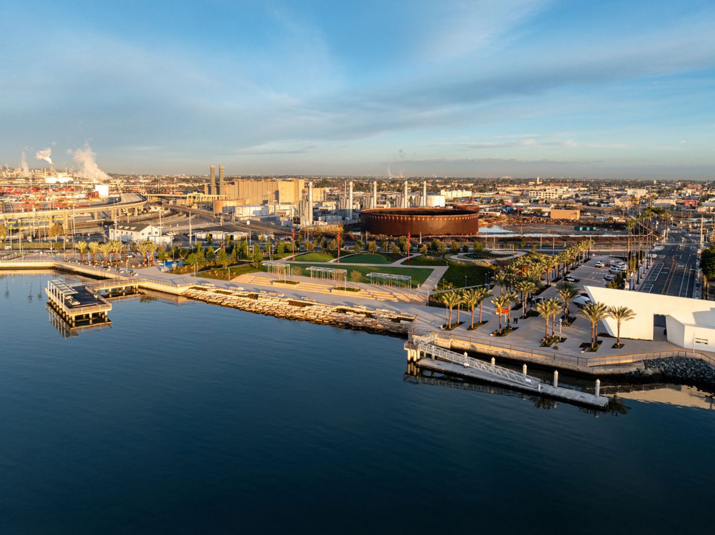 Blur of the industrial. Wilmington Waterfront Promenade by Sasaki | The ...