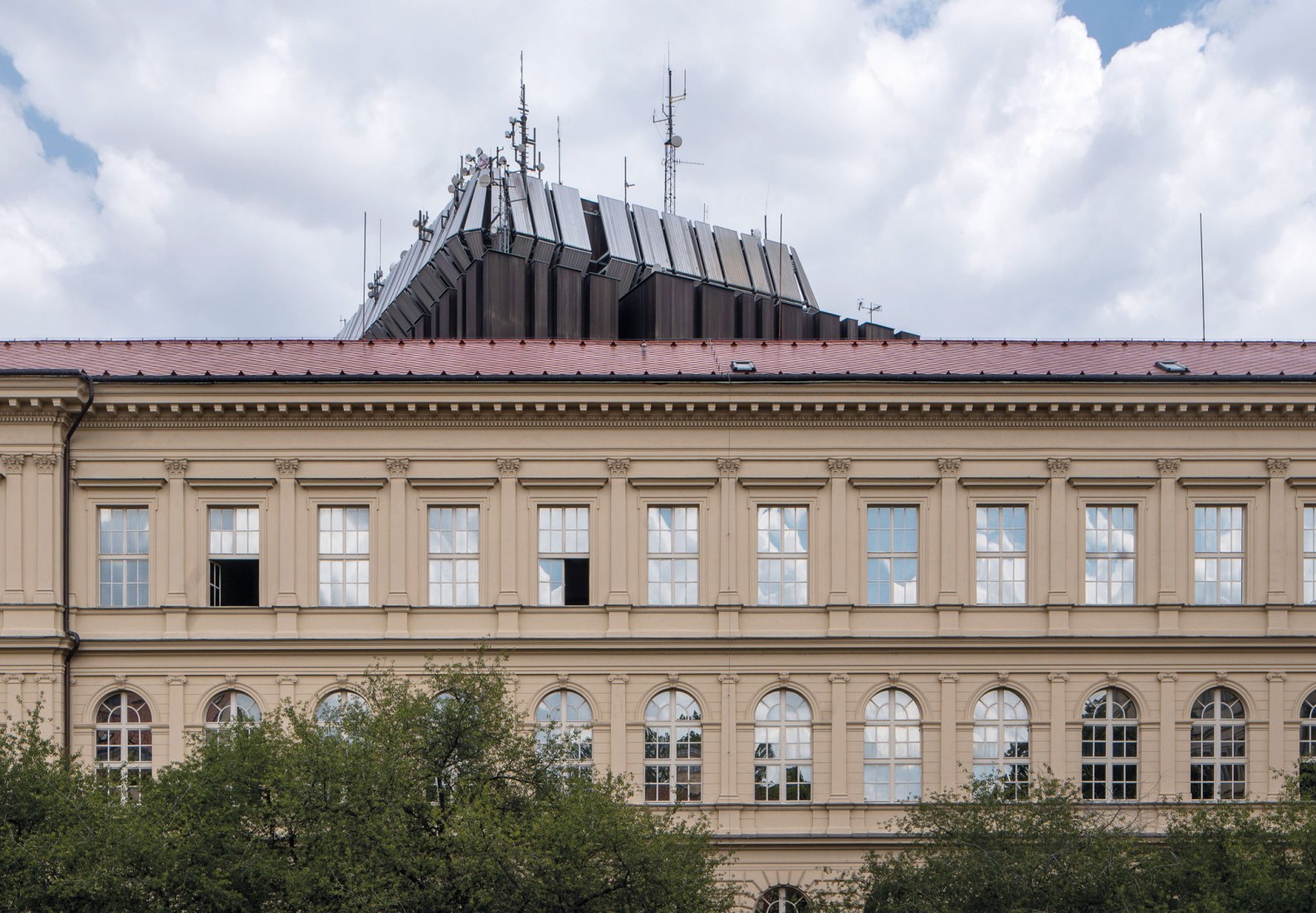 Prague Brutally Beautiful: Exceptional buildings constructed in Prague ...