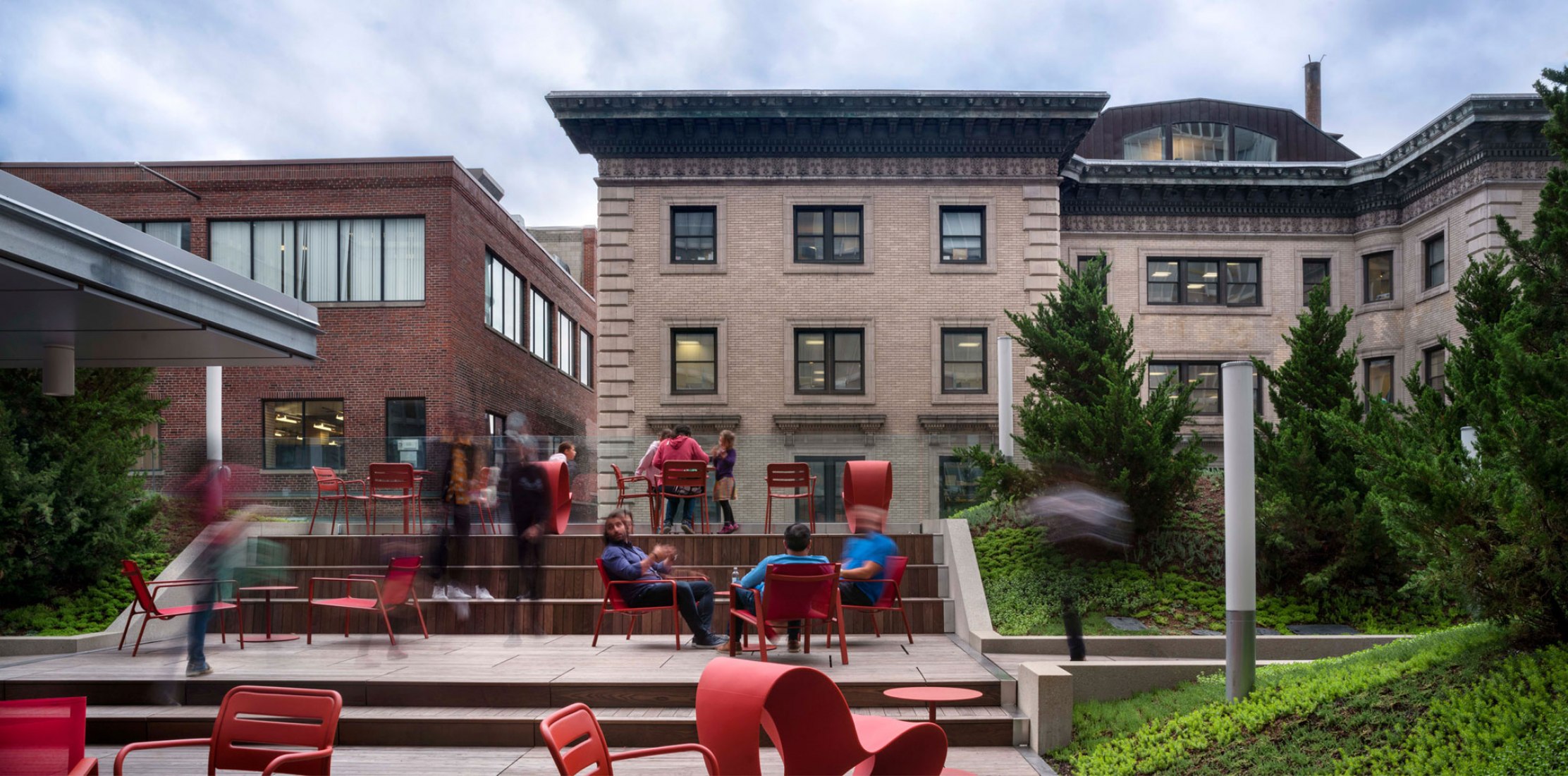 Universidad de Harvard: Richard A. y Susan F. Smith Campus Center por ...