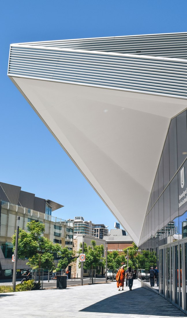 Between landscaped folds. UniSA Pridham Hall Adelaide by Snøhetta | The ...