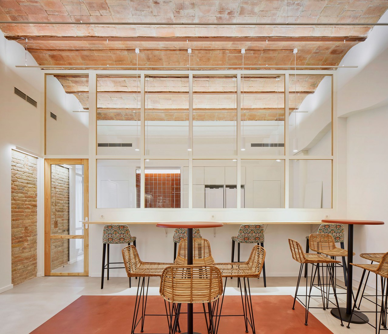 Recovering the essence of Noucentisme. Casa Pich i Pon renovation by ...