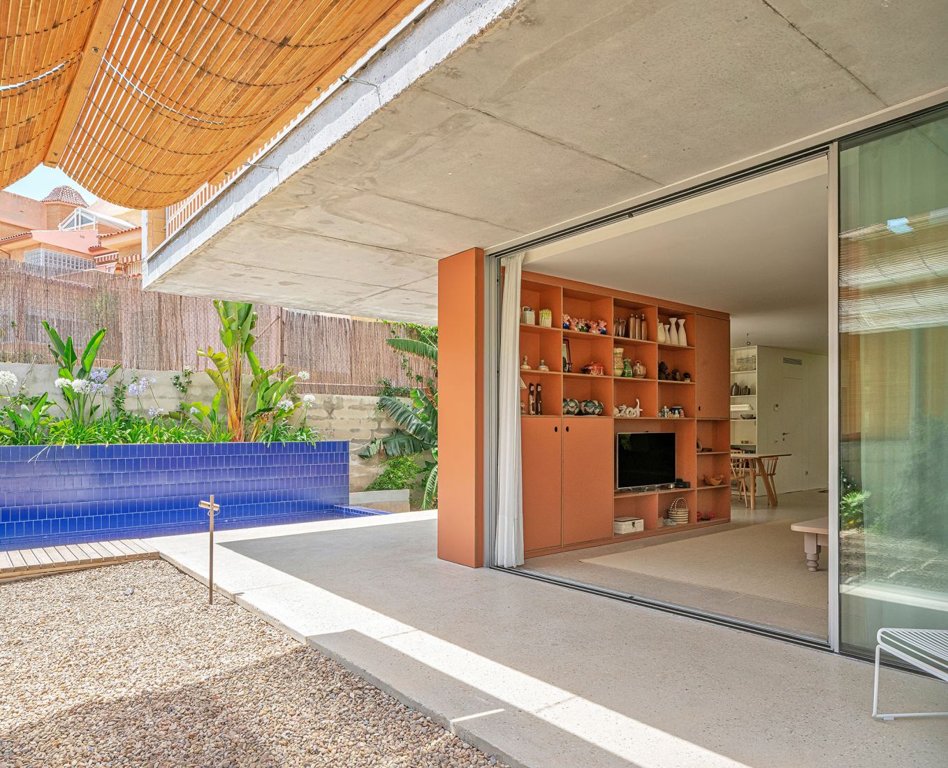 Generating an indoor microclimate. North House by subarquitectura | The ...