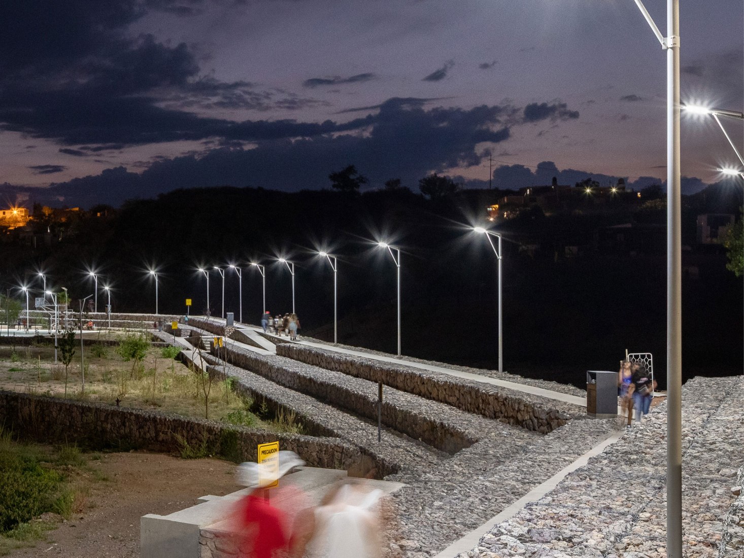 Arquitectura vs infraestructura para revitalizar Nogales. Parque ...