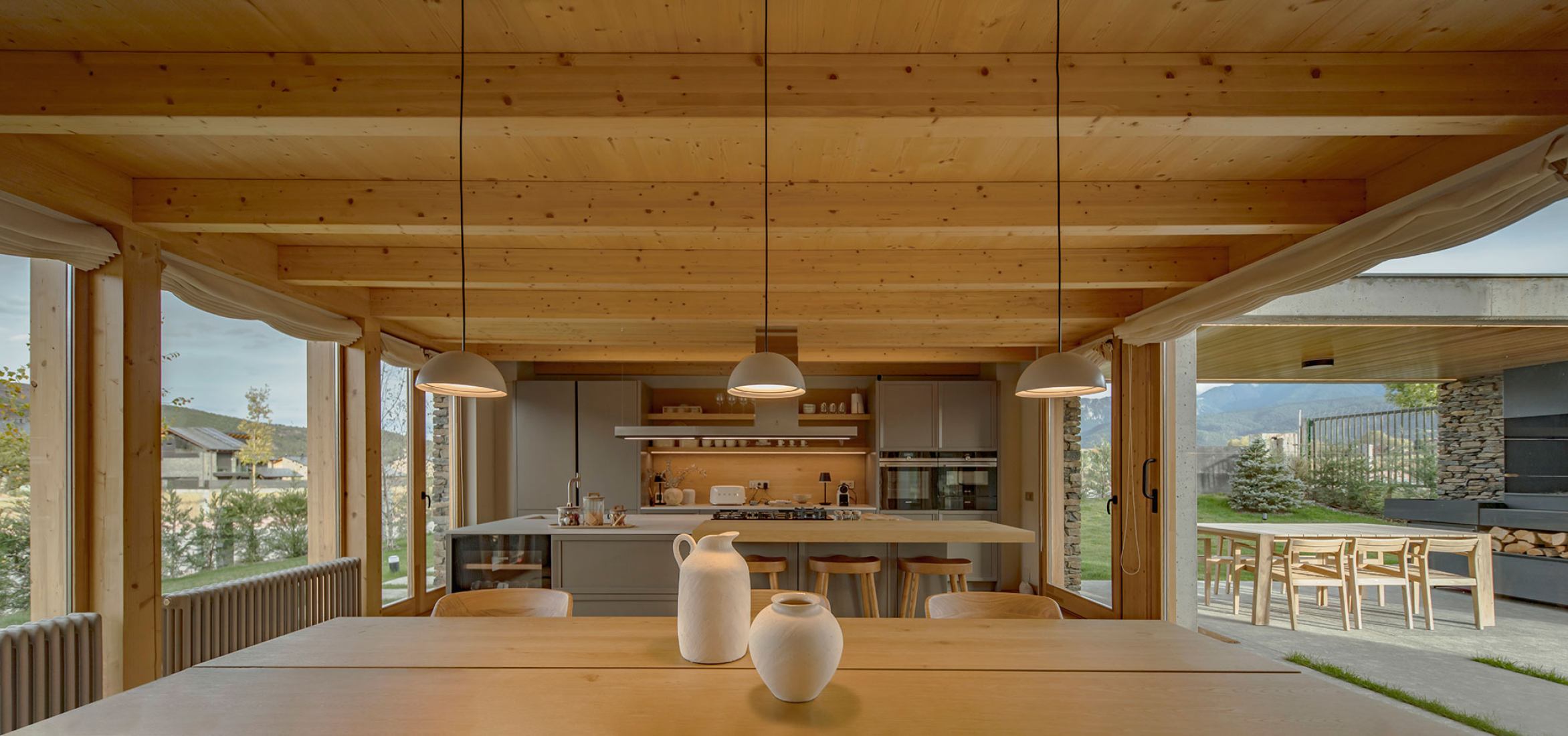 A comfortable and privileged archetype. Family house Bellver mas Mateu ...