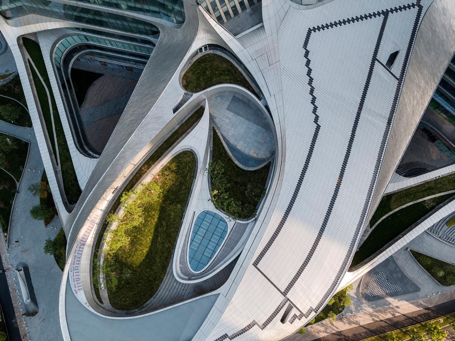 UNStudio finishes Raffles City Hangzhou complex with organic shape ...