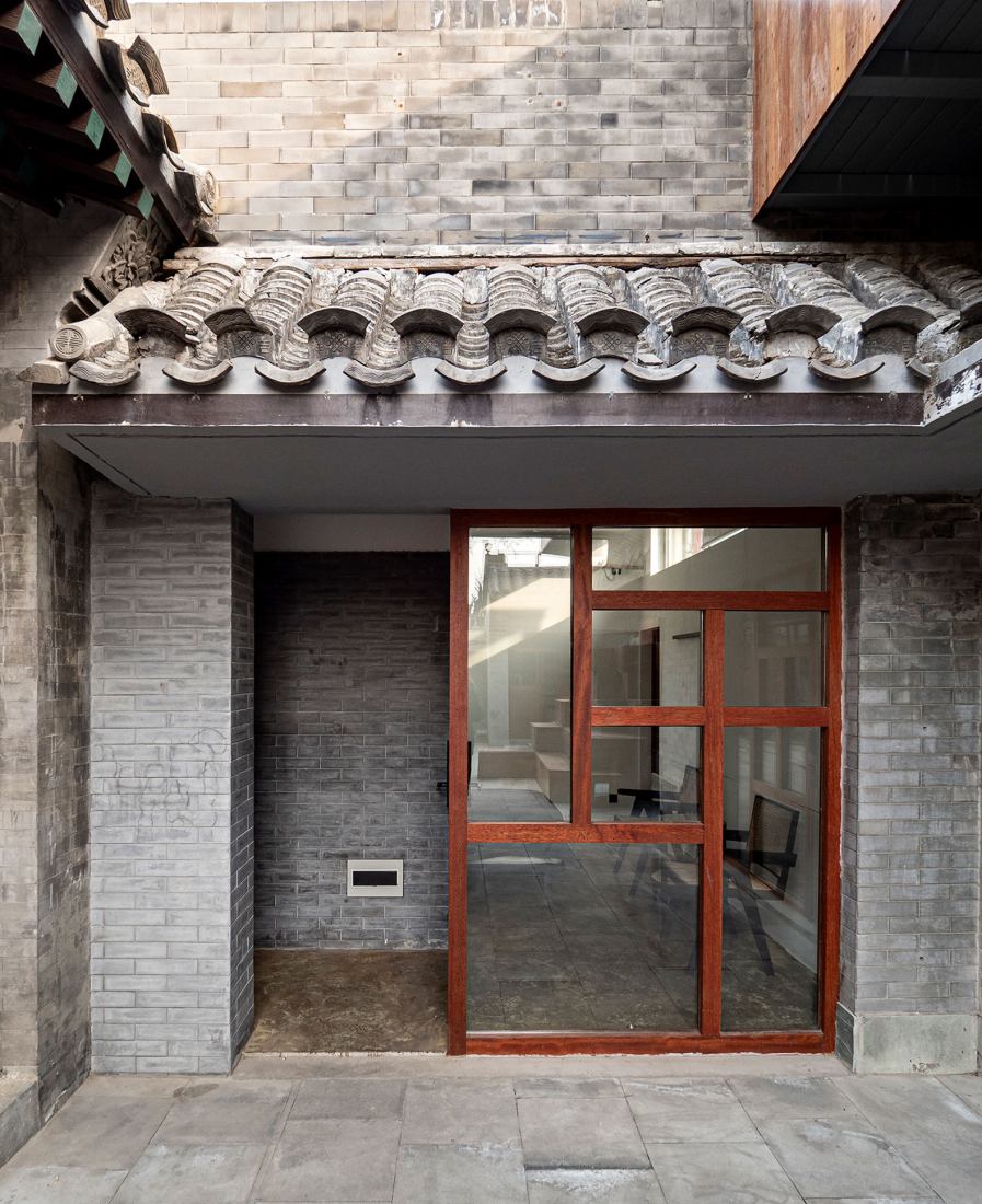 A hidden hotel in old Beijing Downtown. Beijing Hutong Hotel by ...