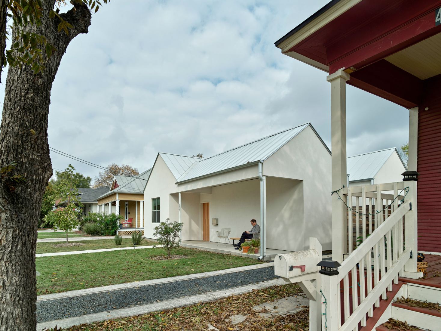 Natural light and transparencies. Susan's House by Mary English and ...