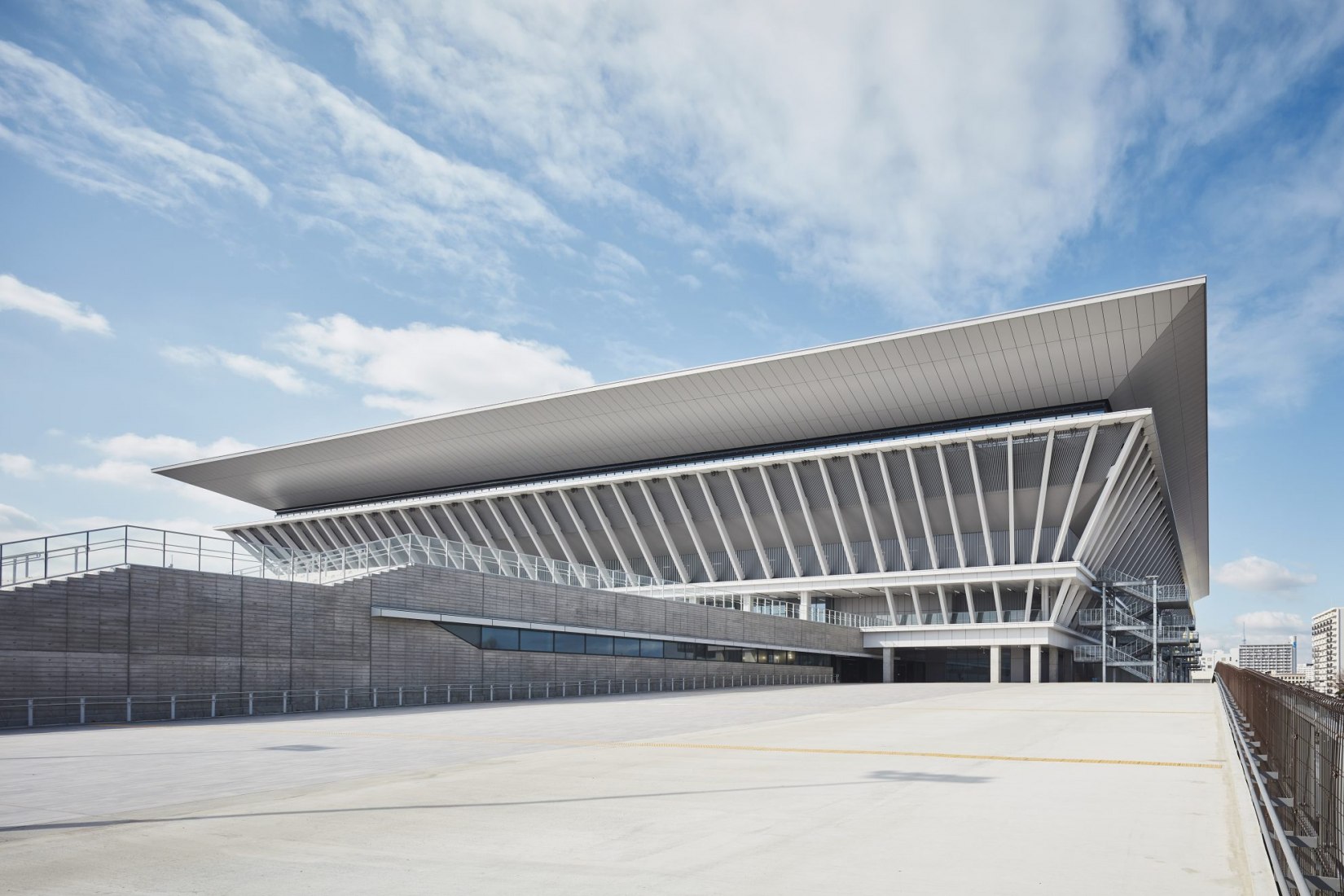 An impressive swimming center. Tokyo Aquatics Center by Yamashita ...