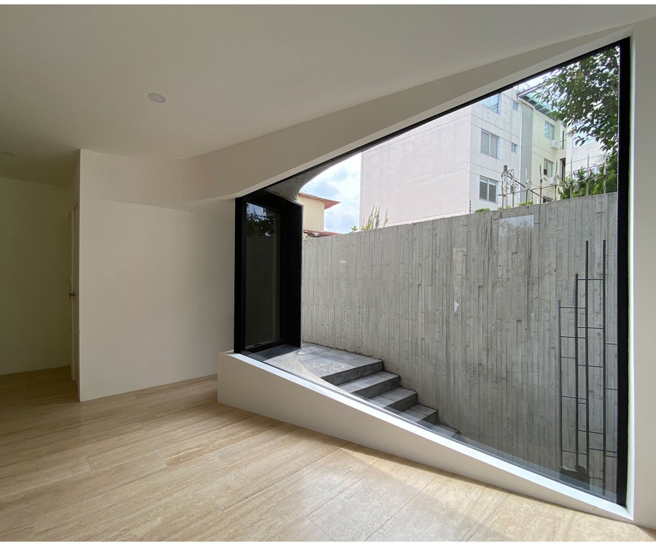 Hybrid between traditional and new. DL1310 housing by Young & Ayata ...