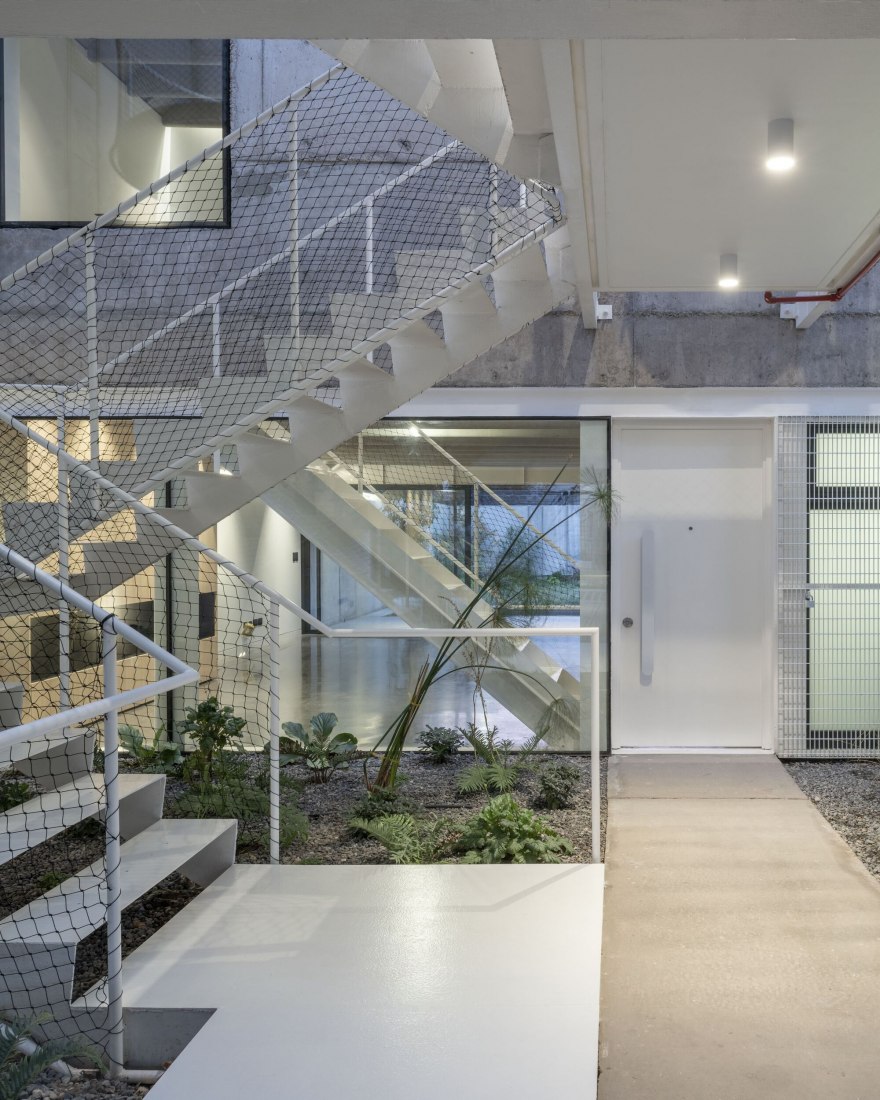 Scale and density exercise. DSP apartment building in Santiago by ...