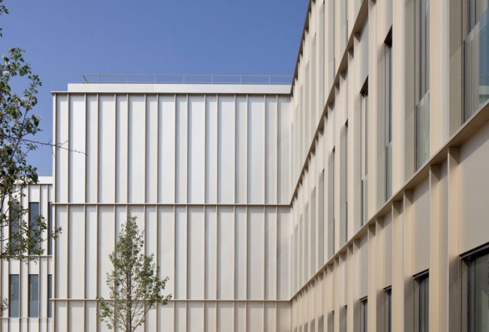 Essentials. David Chipperfield Architects in Madrid | The Strength of ...