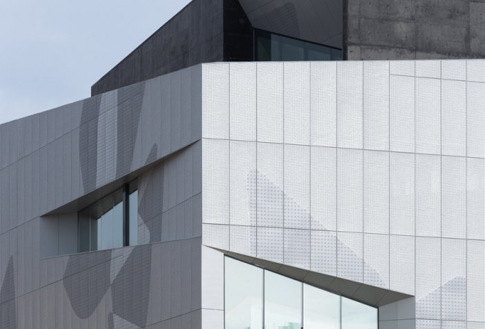 Caixaforum Museum, Auditorium and Cultural Centre opened in Zaragoza ...