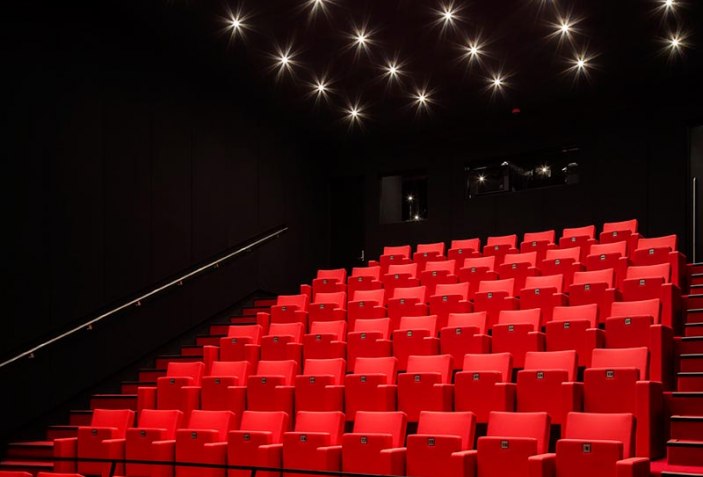 Maori culture and modern art at Stainless steel museum by Pattersons ...