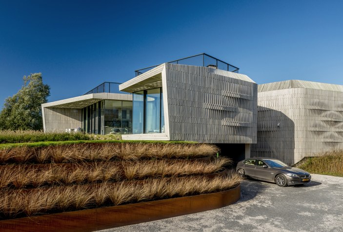 W.I.N.D. House by Ben van Berkel / UNStudio | The Strength of ...