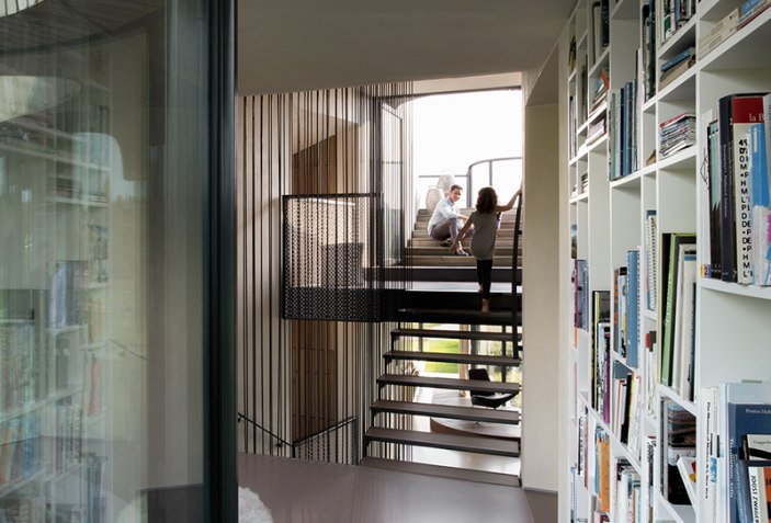 W.I.N.D. House by Ben van Berkel / UNStudio | The Strength of ...