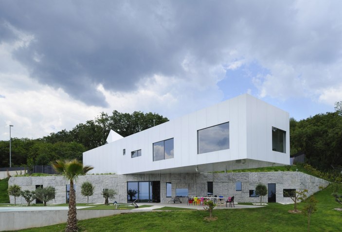 Casa Nido y Cueva por Idis Turato | Sobre Arquitectura y más | Desde 1998