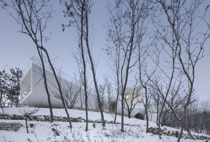 Viewing Pavilion on Hill. Trace Architecture Office | The Strength of ...