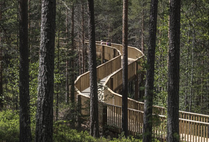 Walkway through the environment. Hamaren Activity Park by EFFEKT | The ...