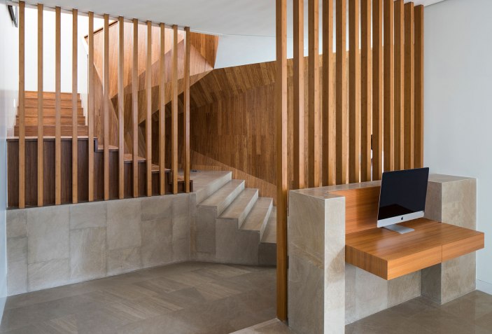 A house vs rock. Rock House by AGi Architects | The Strength of ...