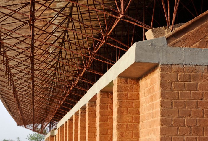 Building for the Primary School of Gando and extensión by Kéré ...