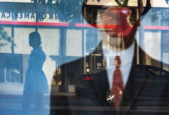 Urban poems of a contemporary flâneur. "Image Cities" by Anastasia ...