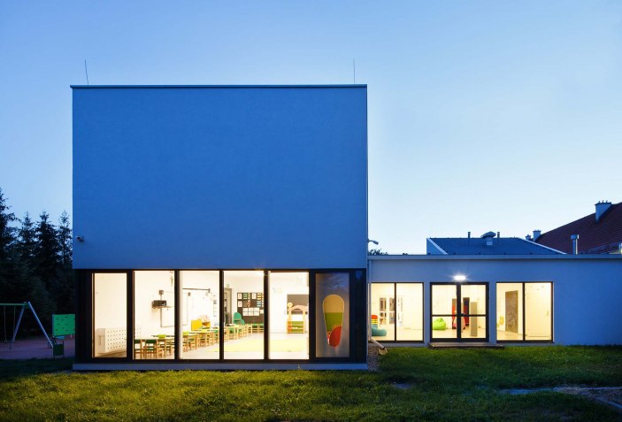Modules for the little ones. Modular Kindergarten by Franta Group | The ...