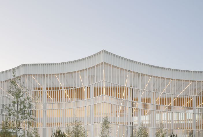 A journey of permeable spaces. LUMEN University of Saclay by Beaudouin ...