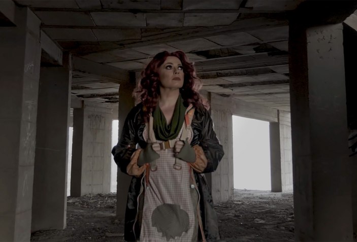 Criticism of the tourist overcrowding on the island of Tenerife. Bouvet ...