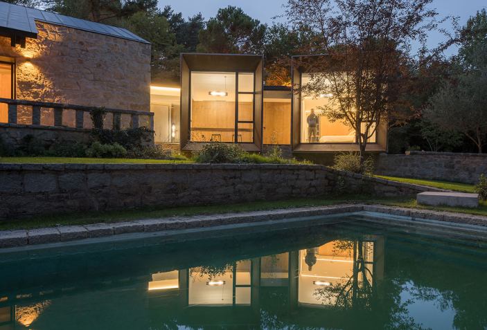 Mirando al pantano de Navacerrada. Casa V por G34 arquitectos | Sobre ...