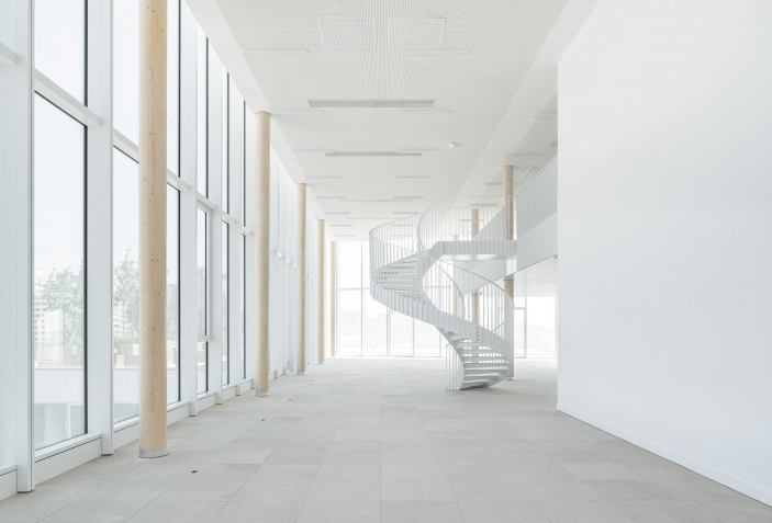 The periphery is also avant-garde. Coldefy delivers wood structure ...