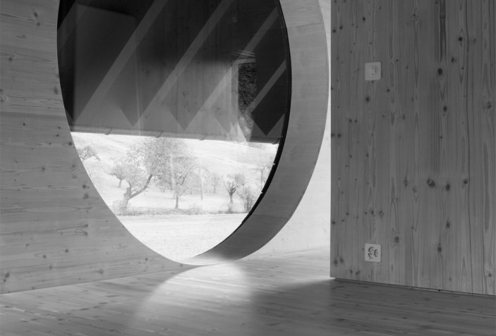 Precarious Equilibrium - Pascal Flammer in Barcelona | The Strength of ...