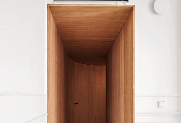 Renovation of a home in a building by Gustavo Fernández Balbuena ...