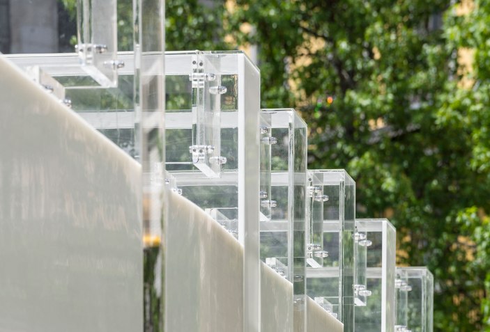 The world's first 100% recyclable Museum. The Plastic Museum by ...