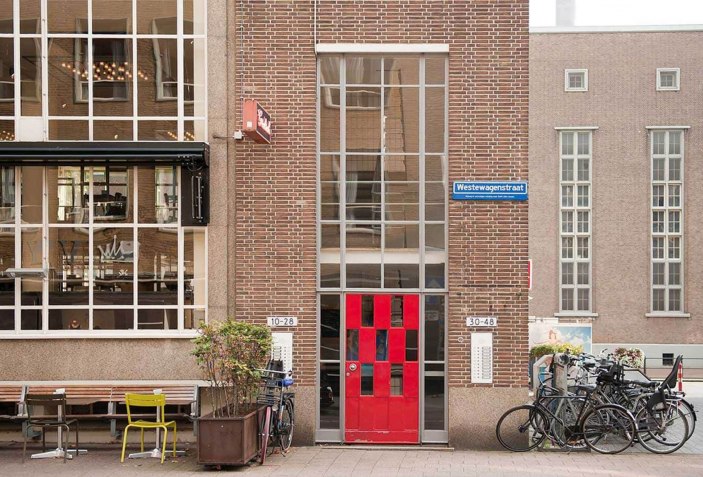 Mixed uses and open spaces in the heart of Rotterdam. De Nederlanden ...
