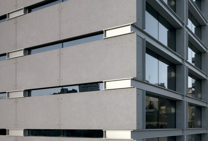Miesian abstraction. Burgo Tower by Eduardo Souto de Moura | The ...