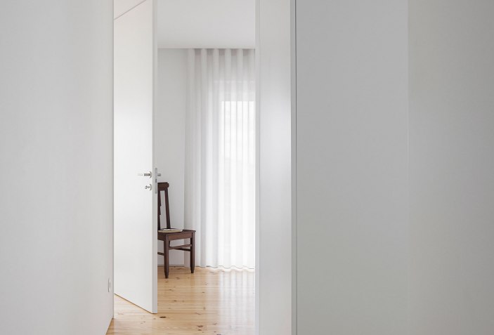 Reconfigurando diálogos formales. Casa Caldeira por Filipe Pina | Sobre ...