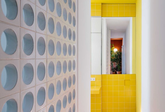 Escenografías del habitar para un soltero en Madrid. Sequence House por Gon Architects | Sobre ...