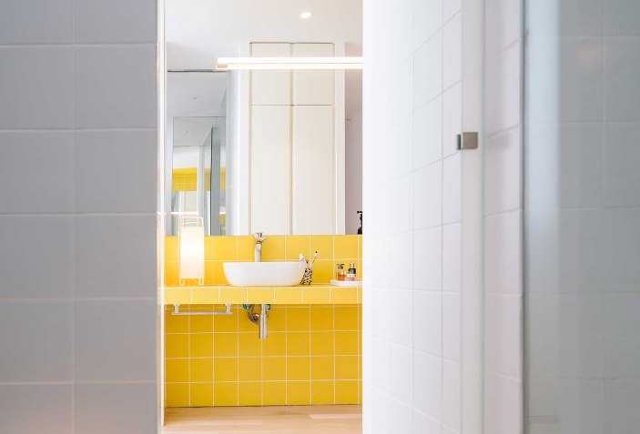 Escenografías del habitar para un soltero en Madrid. Sequence House por Gon Architects | Sobre ...