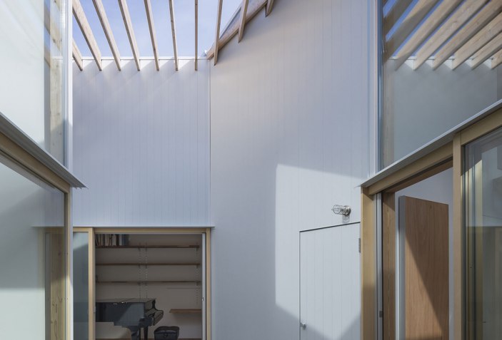 House in Hokusetsu by Tato Architects/Yo Shimada | The Strength of ...