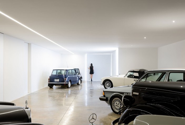 La torre como mecanismo de evocación al silencio. Torre AI por HW ...