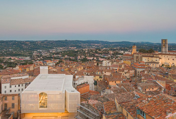 Clever and elegant. Charles Nègre Media Library by Ivry Serres ...