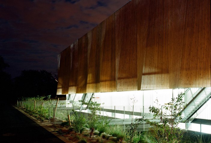 A renovated space for abstract art. Sport Center Paris by Leclercq ...