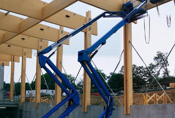 A renovated space for abstract art. Sport Center Paris by Leclercq ...