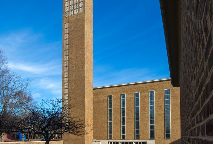 Eliel and Eero Saarinen's 1942 church renovation by Louis Joyner ...