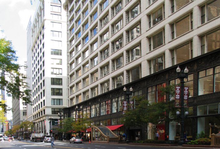 Louis Sullivan and Chicago school: Carson, Pirie, Scott and Company ...