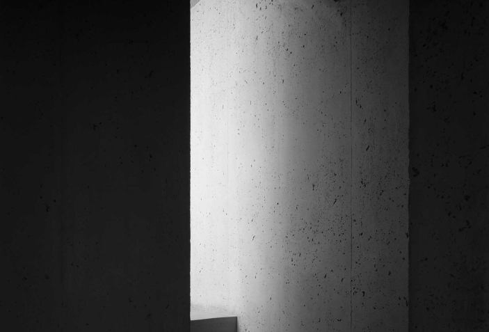 Minimalist geometric abstraction. H-See House by Mensing Timofticiuc ...