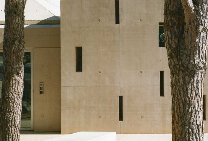 Combination of massiveness and porosity. School group Samuel Paty by ...