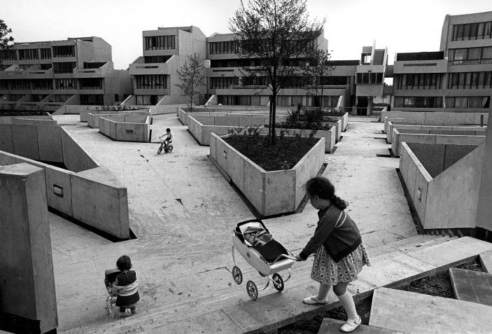 Wide-Angle View: architecture as social space in the Manplan series ...